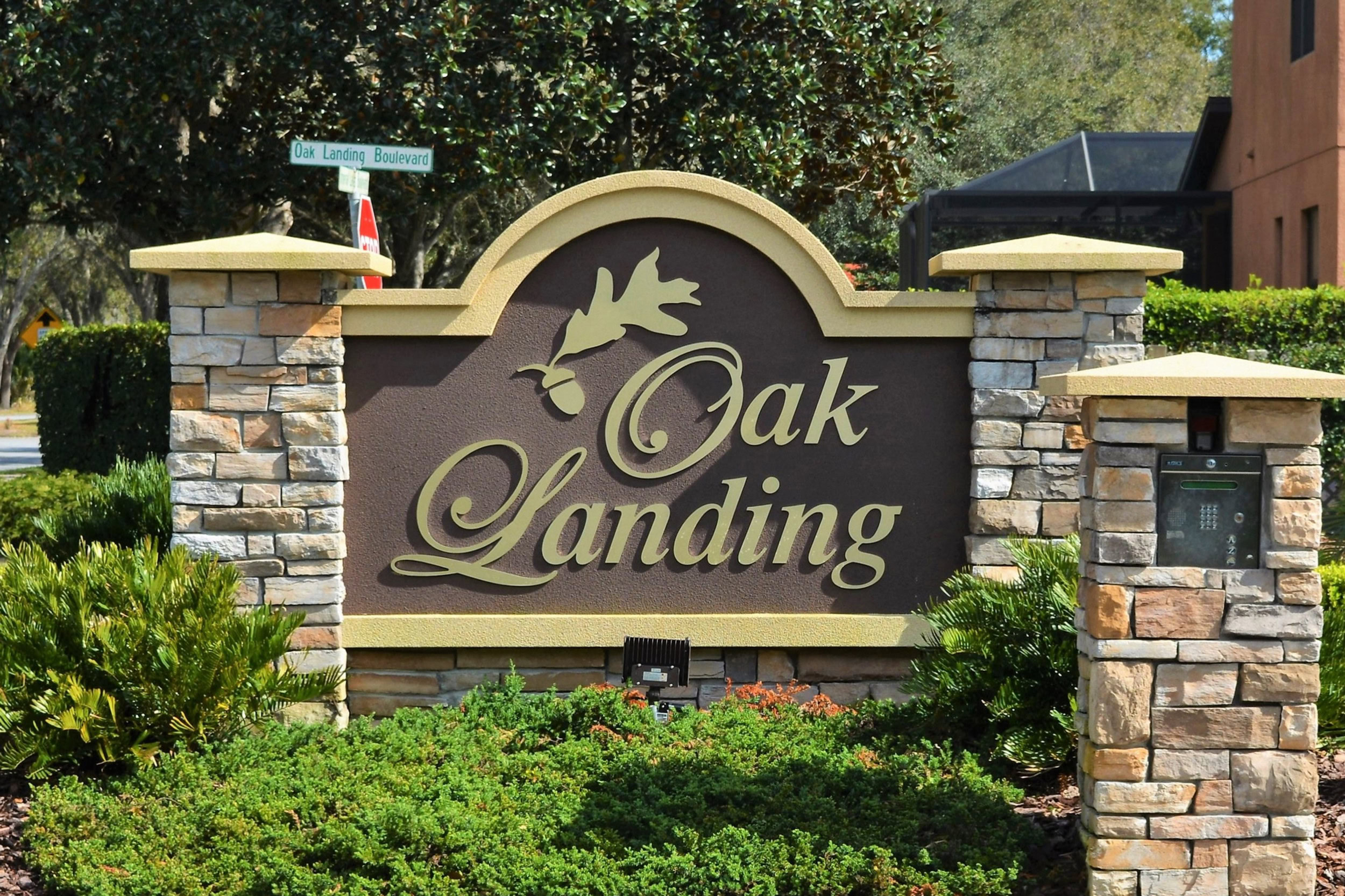 Oak Landing - Metro Development Group